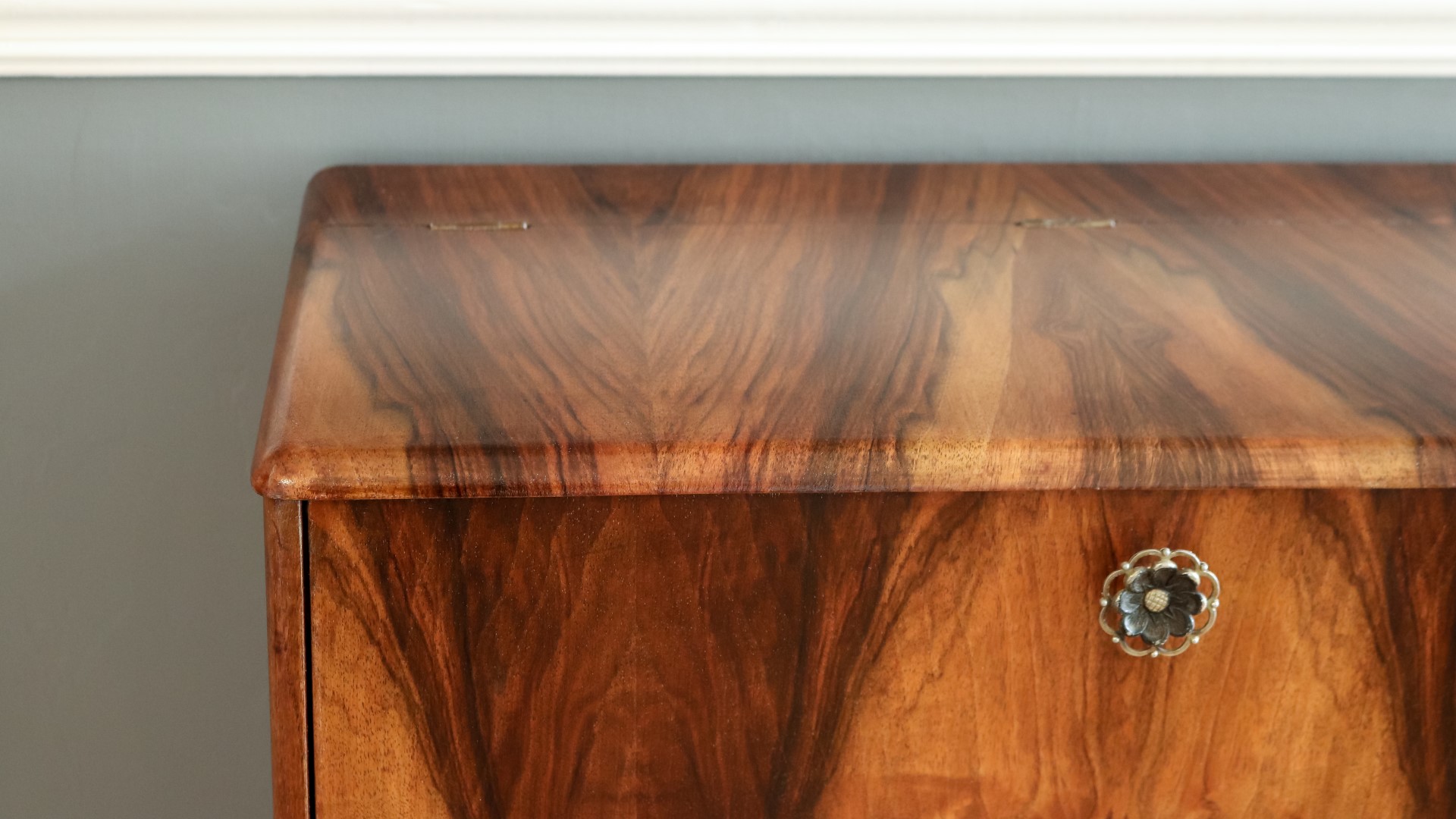 Restoring A Cocktail Cabinet & Veneer Repair | Rag 'n' Bone Brown - UK ...